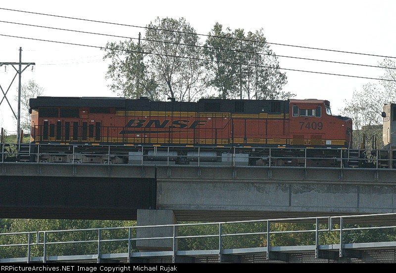 BNSF 7409